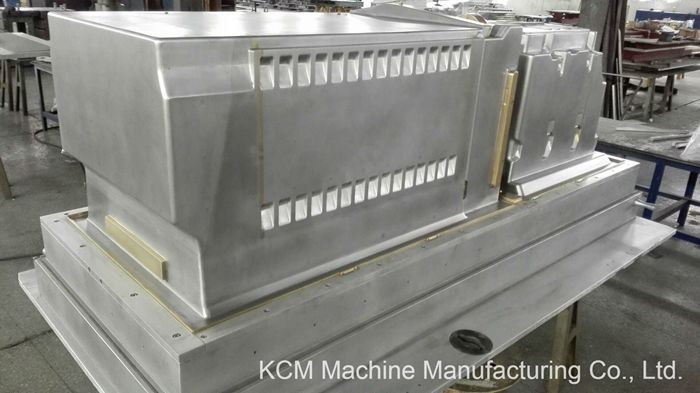 Thermoforming Mold for Inner Liner of Cabinet and Door Body - 滁州市精美家电设备 ...